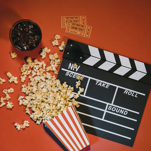 10 Netflix Alternatives - Free Full Movies With Ads